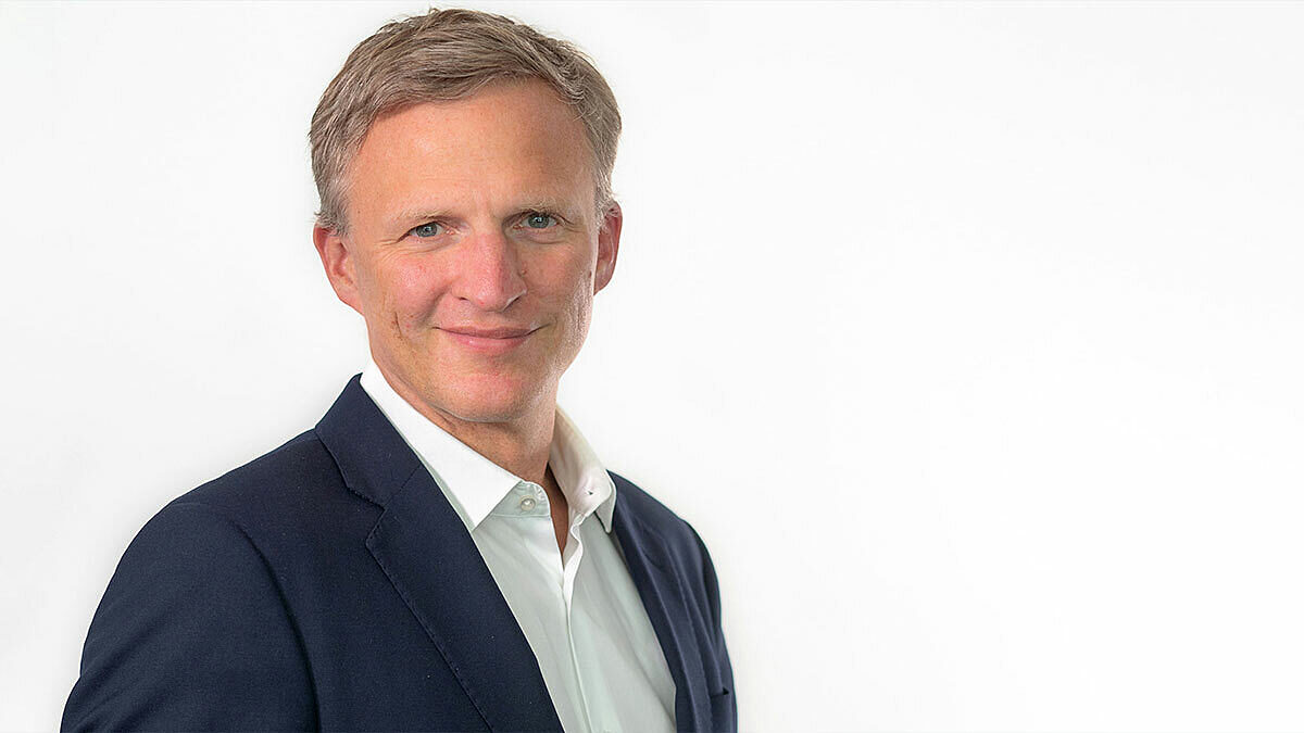 Achtung! - Im Interview Philipp Hasenbein (COO Sportfive)