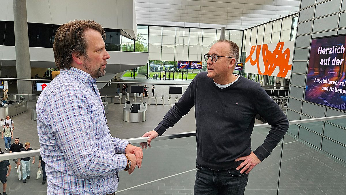 Achtung! - IMPACT-Newsletter mit Ulf Santjer